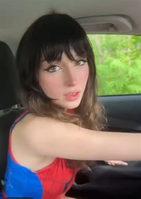 i need her name or source please let me know if you have any idea 77