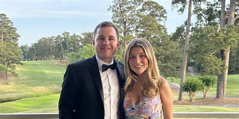 Ellie Gillespie And Logan Hammonds Wedding Website The Knot