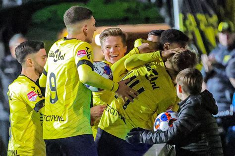 Vvv Venlo Geeft Overwinning Op Jong Az In Laatste Seconde Weg Vvv Venlo