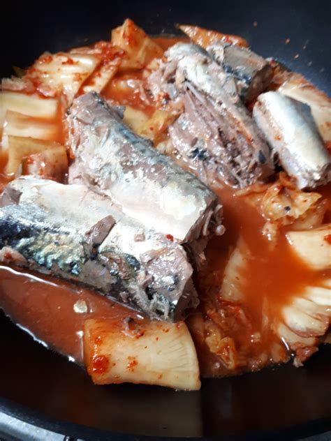 캔고등어 김치조림
