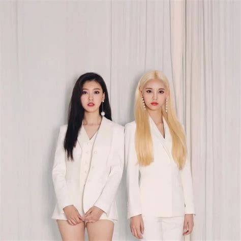 Pin By On Loona Fashion Women S Blazer Girl