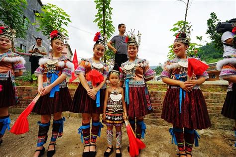 【大陸，廣西】少數民族之旅，苗族；第一站來到與世隔絕的雨卜苗寨。 快樂雲愛旅行 欣傳媒旅遊頻道