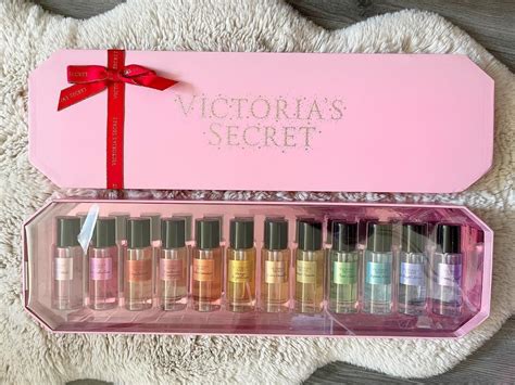 Victorias Secret Set In Pink Box
