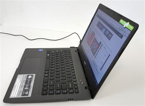 Acer Aspire One Cloudbook Review