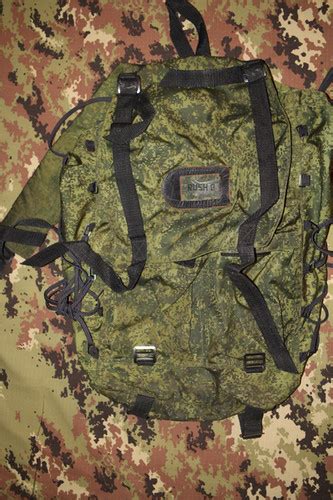 Digi Flora Backpack And Trousers Rush B Airsoft