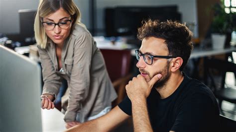 Россиянки назвали сферы где работают самые перспективные женихи — РТ на русском