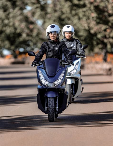 Honda Pcx 2023 Troca De Geração Muda O Motor E Chega Aos 45 Kml Motos Autoesporte