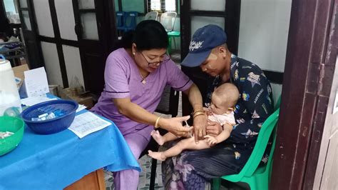 အသက် ၂ နှစ်အောက် ကလေးငယ်များနှင့် ကိုယ်ဝန်ဆောင်မိခင်များအား လစဥ်ပုံမှန်ကာကွယ်ဆေး ထိုးနှံတိုက်က