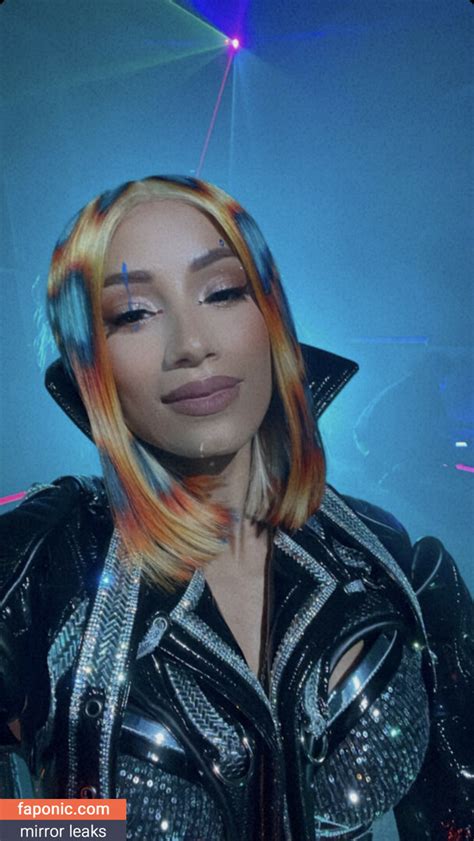 Sasha Banks Aka Sashabankswwe Nude Leaks Onlyfans Photo Faponic