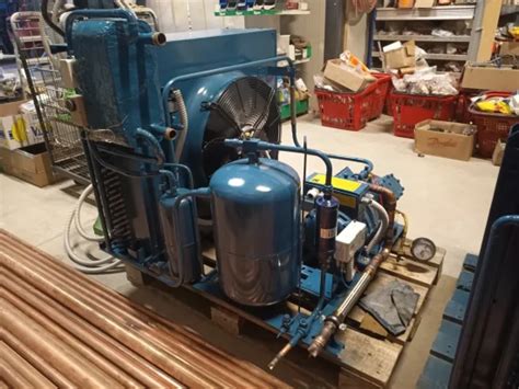 Изграждане на хладилни агрегати по задание на клиента Хладилни инсталации витрини сервиз