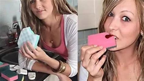 Aneh Gadis Ini Suka Mengonsumsi Sabun Batang Dan Spons Cuci Citizen Liputan Com