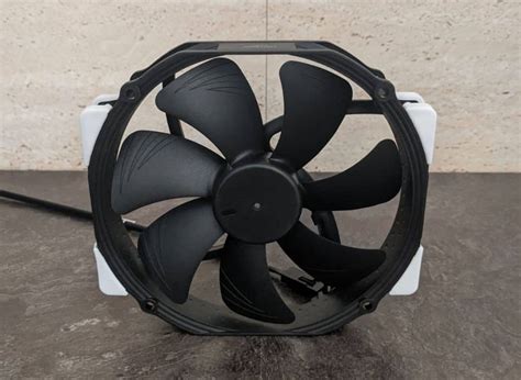 Noctua NF-A14 And NF-A15 Chromax Black Swap Review