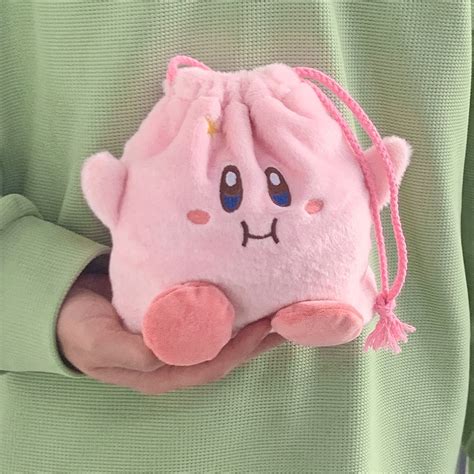 뽀송 입을 오므리는 커비 파우치 스트링파우치 화장품파우치 생리대파우치 휴대용파우치 수납파우치 별의커비 Bb 에이블리