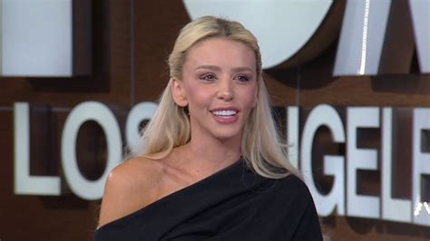 Lacy Nicole From The Valley Visits Gdla Fox 11 Los Angeles