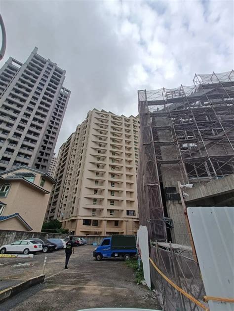 快訊高雄接連2墜樓！鼓山大樓旁空地發現女屍 左營女6樓掉到2樓斷手 Yahoo奇摩汽車機車