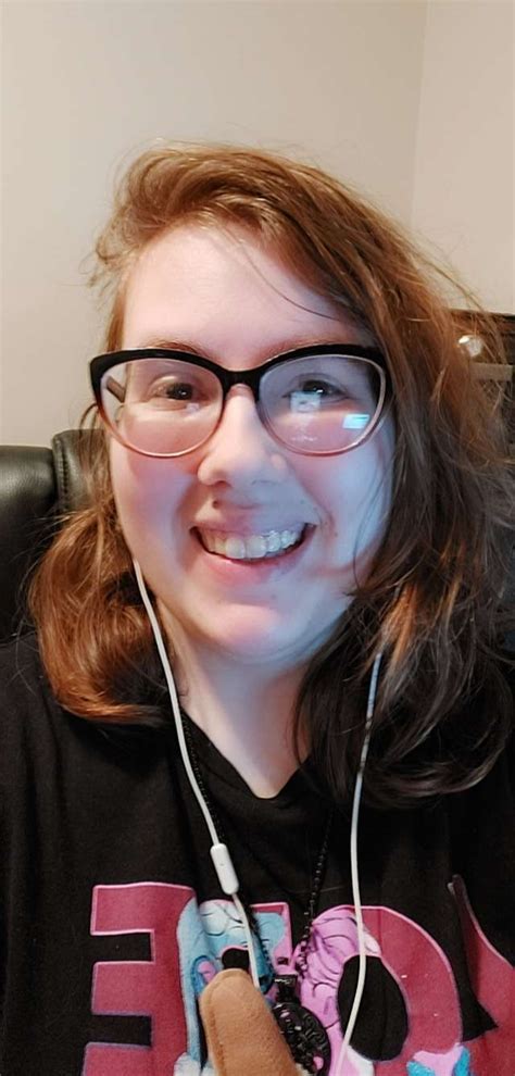 I Hate My Glasses And Have No Idea What Shape Is Best For My Face I