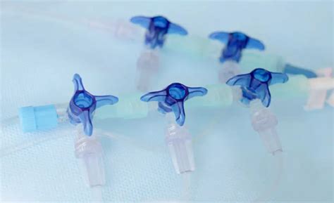 Enhancing Design Iteration In Plastic Injection Molding Using Rapid Prototyping