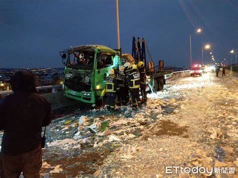 快訊／西濱公路「連續2車禍」 台中梧棲段全線封閉 Ettoday社會新聞 Ettoday新聞雲