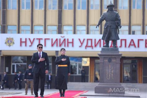 Ерөнхийлөгч Ухнаагийн Хүрэлсүх Ховд аймагт ажиллаж байна