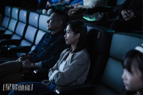 破地獄丨黃子華許冠文擔綱戲院禮儀師以身作則 一眾演員分飾問題觀眾犯盡戲院禁忌 望觀眾享受電影產生共鳴