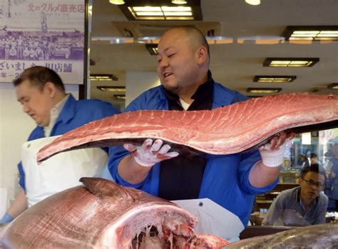 28 Men Proudly Showing Off Their Meat Ebaums World