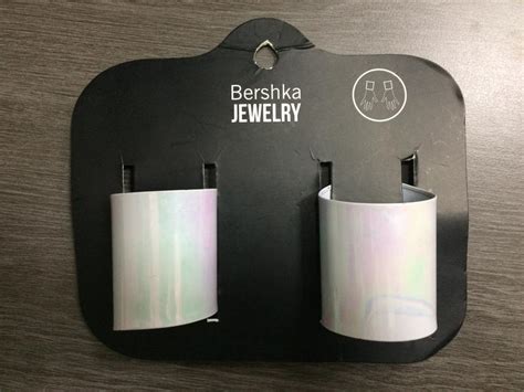 Браслет Bershka — ціна 95 грн у каталозі Інші аксесуари Купити аксесуари за доступною ціною на