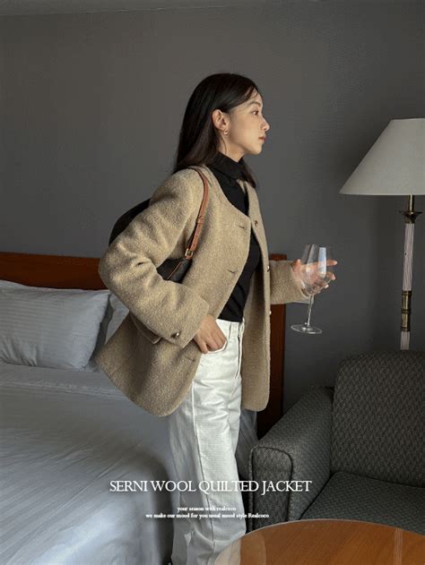 세르니 울 누빔 자켓 2 Color 부클노카라트위드연말룩 에이블리