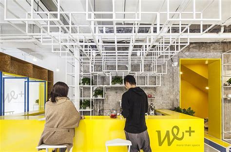 서로 다른 분야 종사자들 간의 막힘없는 협업장소는 물론 유연한 비즈니스 환경조성을 위한 코워킹 스페이스 디자인의 첫번째는 확장성과 유연함을 동시에 만족시키는 오픈플랜에서