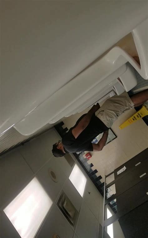 Rest Stop Urinal Cock 16 Huge Floppy Dick 日本語で Rest Stop Urinal Cock 16 Huge Floppy Dick 日本語で