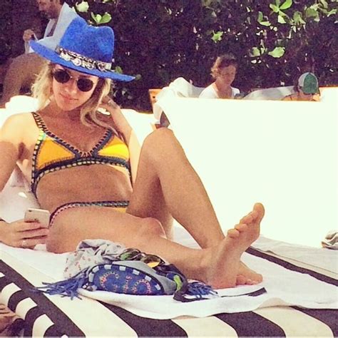 Giovanna Ewbank S Feet