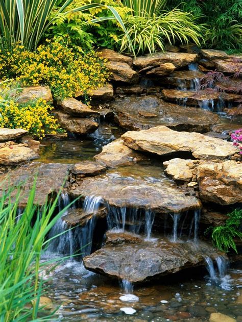 10 Waterfall Ideas For Ponds