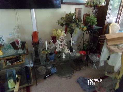 Lot Glass Cofee Table With Contents