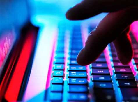 Ethical Hacker Explains The Five Main Ways You Can Protect Yourself