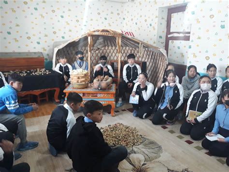 ДУНДГОВЬ Монгол бахархал Өв соёл өдөрлөгт уншигч хүүхдүүд оролцов