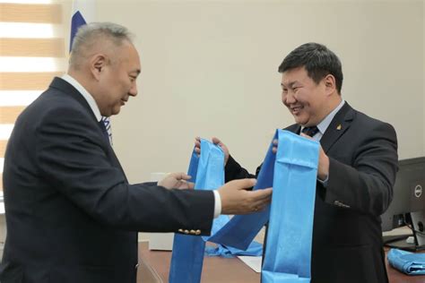 Алтан Нутгийн Мэдээ сонин Говийн усны хангамжийг шийдвэрлэх цаг ирлээ Говийн бүсийн томоохон