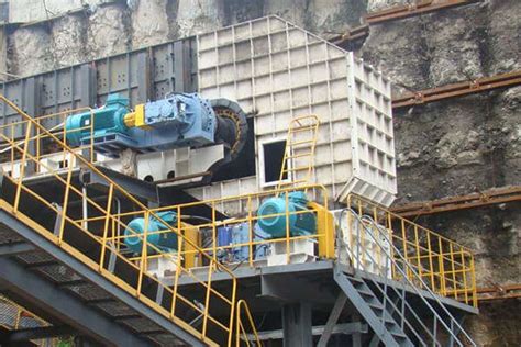 Coarse And Fine Reduction Of Agglomerates In Bulk Materials With Sizer