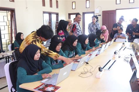 Oikn Luncurkan Program Pelatihan Coding Mum Coding Difabel Dan Solar