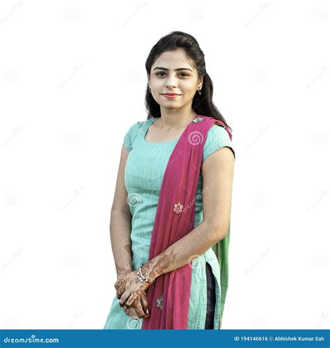 Sch Nes Indisches Junges M Dchen Das Traditionelle Ethnische Erosion Tr Gt Stockfoto Bild