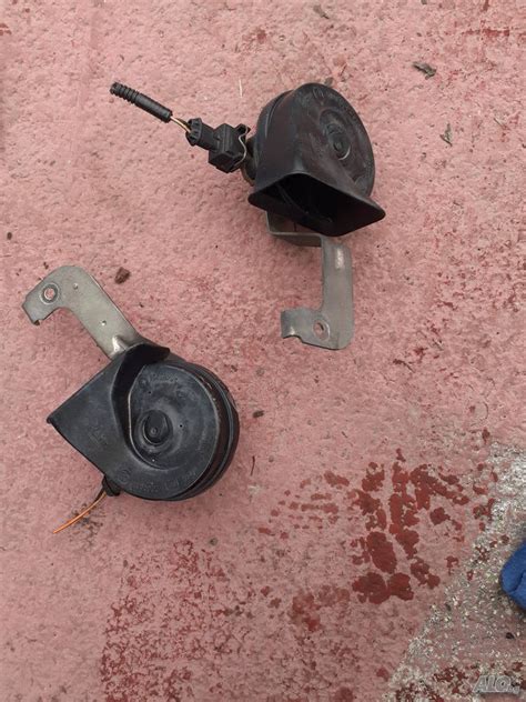 Клаксон Volvo V50 S40 C30 Ел авточасти Резервни части консумативи аксесоари Димитр