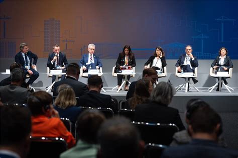 Мінекономіки презентувало проєкт Нацплану з енергетики і клімату на Міжнародній конференції з