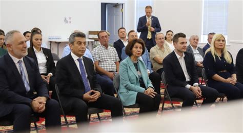 Претседателката Сиљановска Давкова се сретна нашинците во Њу Џерси