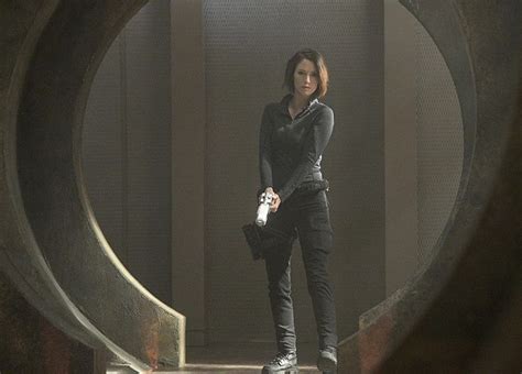 Supergirl Chyler Leigh As Alex Danvers Supergirl Season Supergirl Supergirl 2015