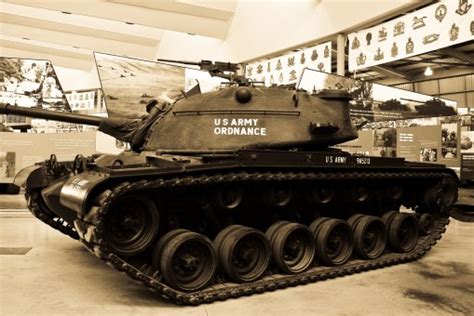 무료 이미지 육군 무기 총 육상 차량 군사 차량 전투 차량 자기 추진포 M113 장갑차 운반 대 처칠 탱크 5184x3456 777369 무료