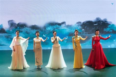 春风又绿江南岸情景音乐会上演水墨画卷掩映间江南文化谱新声