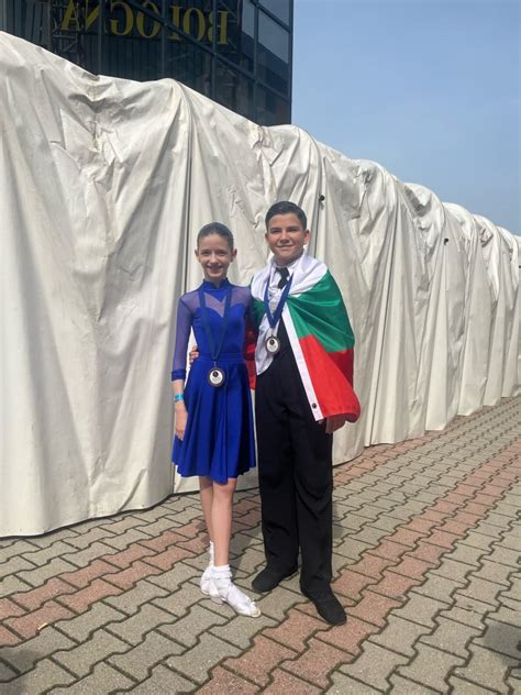 Перничанчета от клуб Надежда грабнаха бронза на Световно първенство по спортни танци в Италия