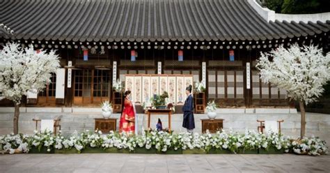 아름다운 한국의 집에서 무료 전통혼례 올려 볼까