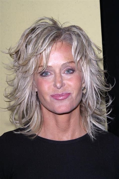 Farrah Fawcett Fan Club Joseatil Farrah Fawcett Medium Length Hair