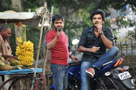 3 Idiots Movie Stills Photo 12 Of 23