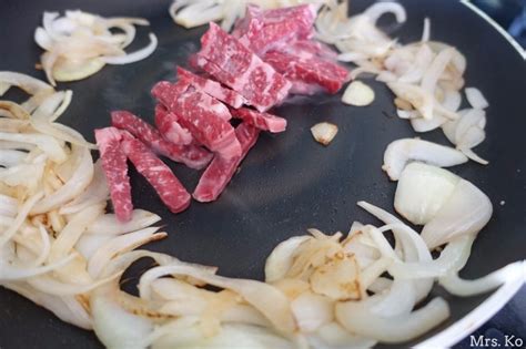 필리 치즈 스테이크 샌드위치philly Cheesesteak Sandwich