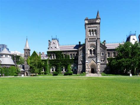 迪拜加拿大大学大学后大学大山谷图库